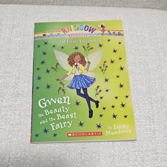 Scholastic | Other | 4 For 5 Rainbow Magic Gwen The Beauty And The ...